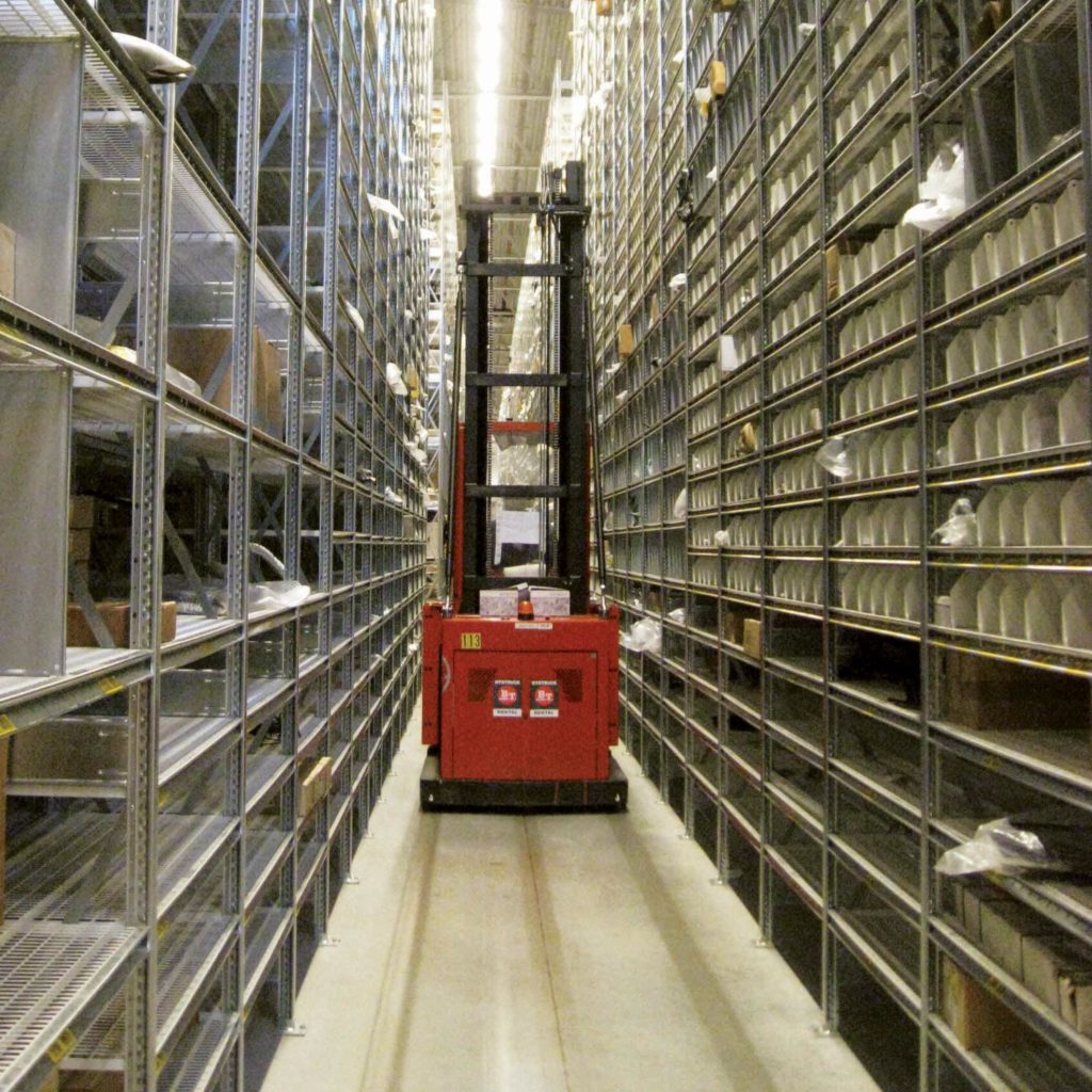 ShockWatch | Narrow Aisle Safety | Prevent Accidents in Narrow Aisles